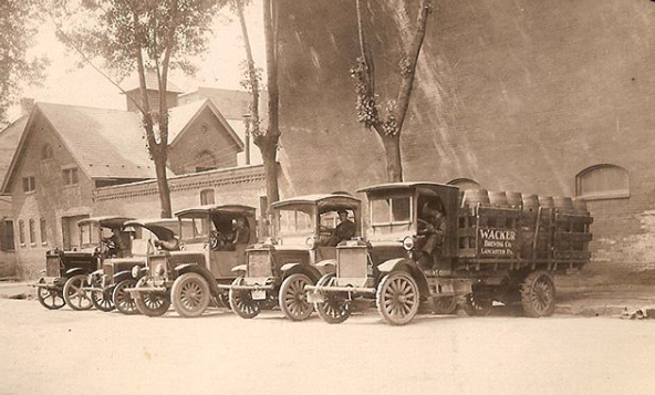 Wacker Brewing Company - Breweriana Aficionado