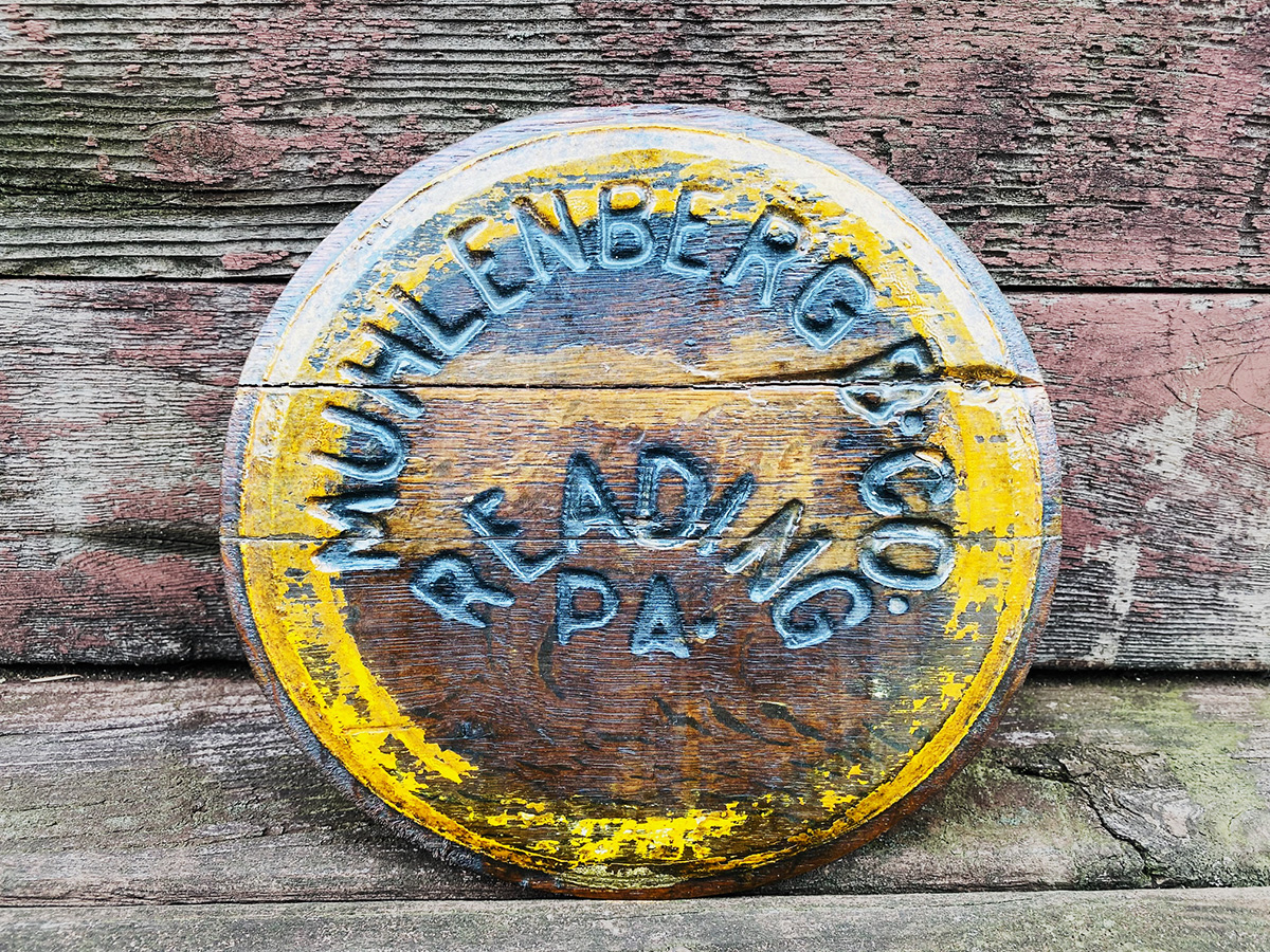 Muhlenberg Brewery Keg Head - Breweriana Aficionado