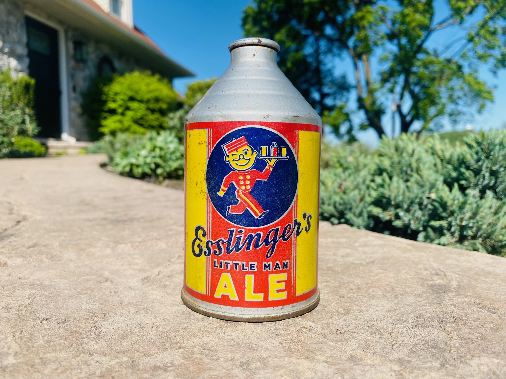 Esslingers Little Man Ale Crowntainer - Breweriana Aficionado