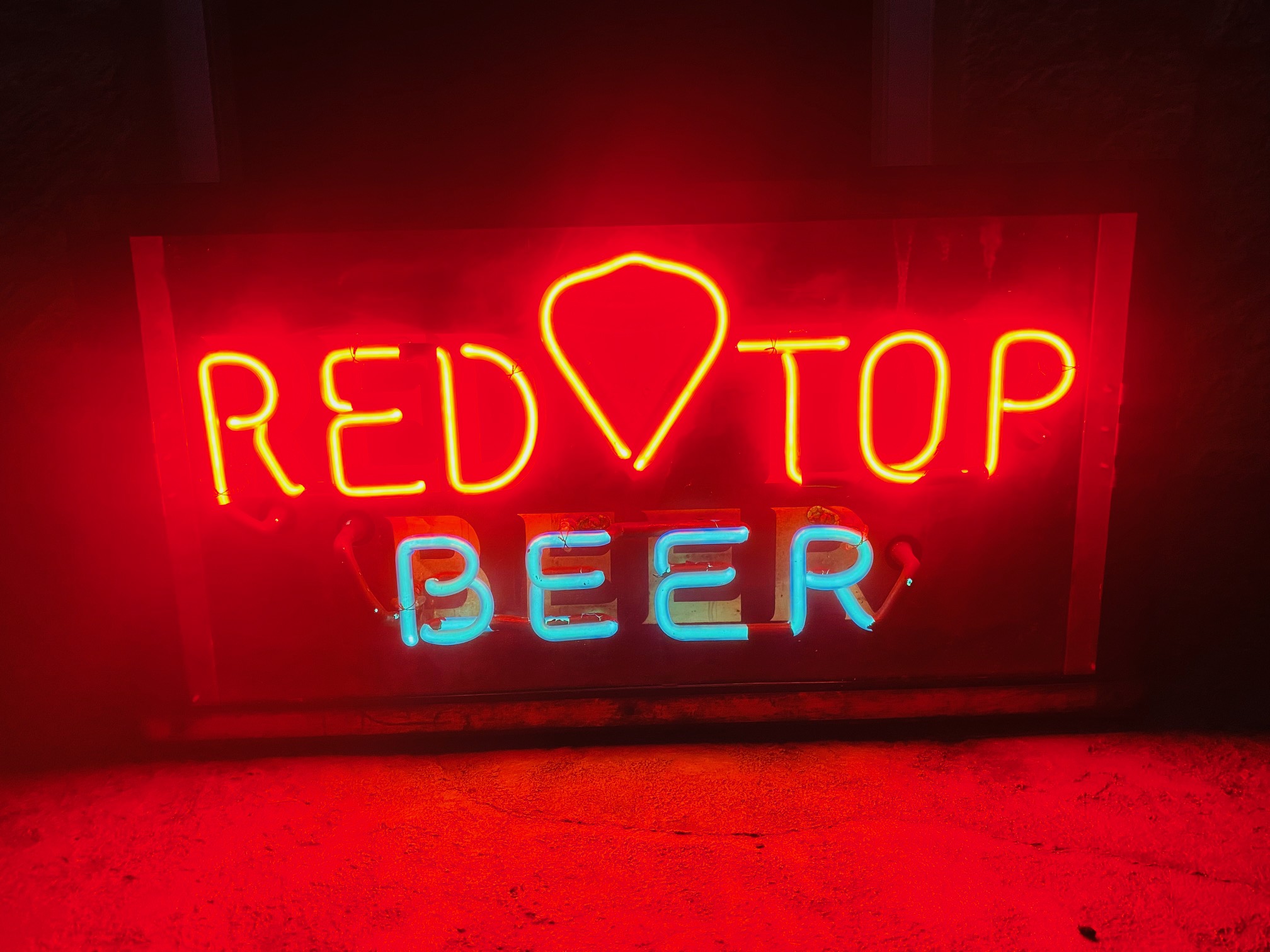 Red Top Beer Neon Sign - Breweriana Aficionado