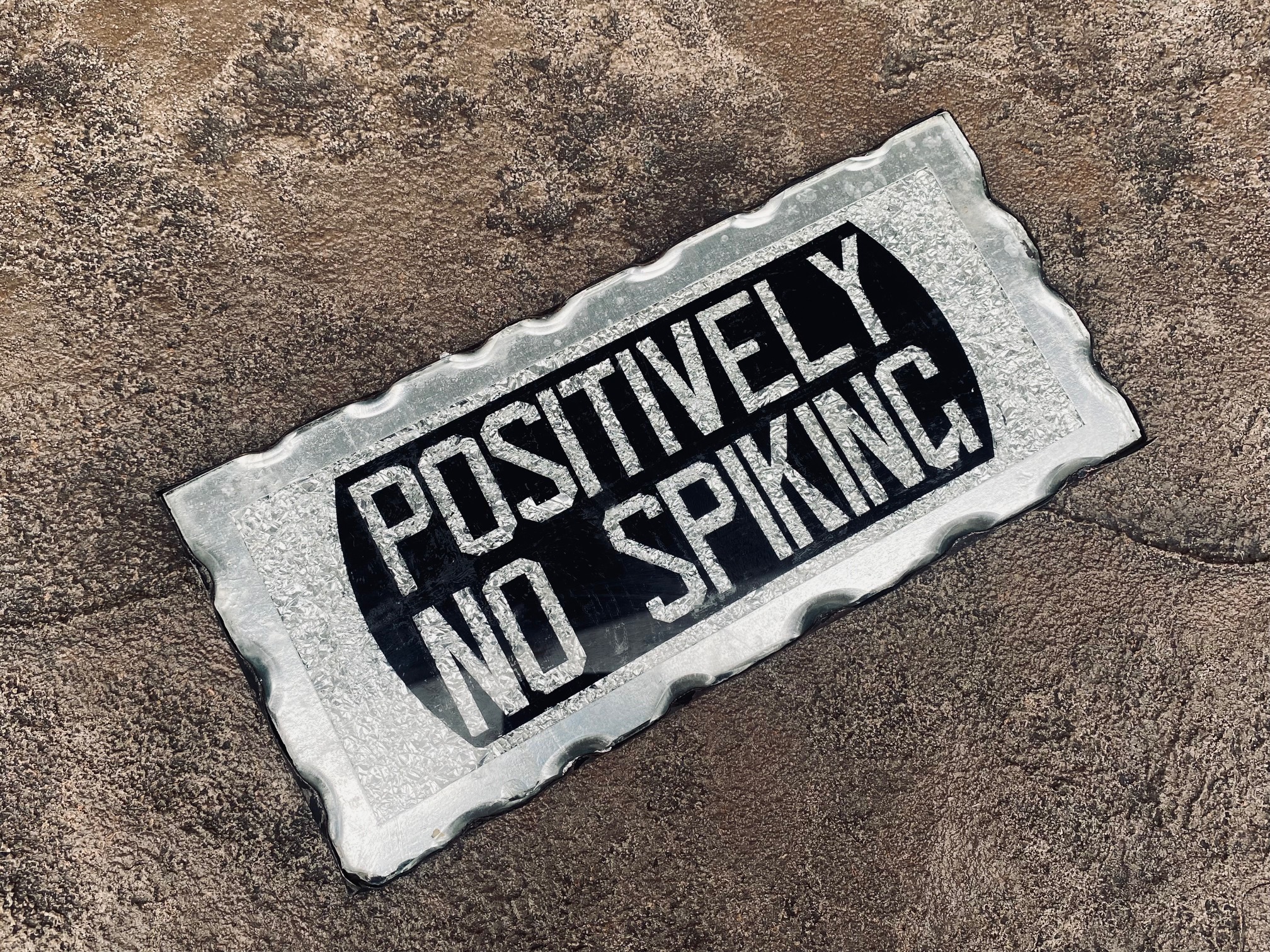 No Spiking Scalloped Sign - Breweriana Aficionado