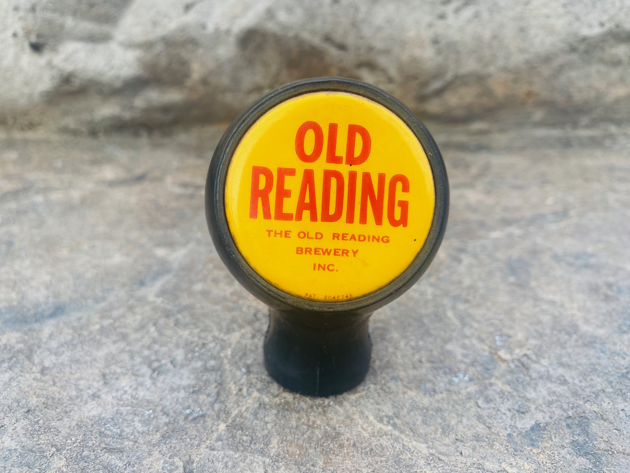 Old Reading Tap Knob - Breweriana Aficionado